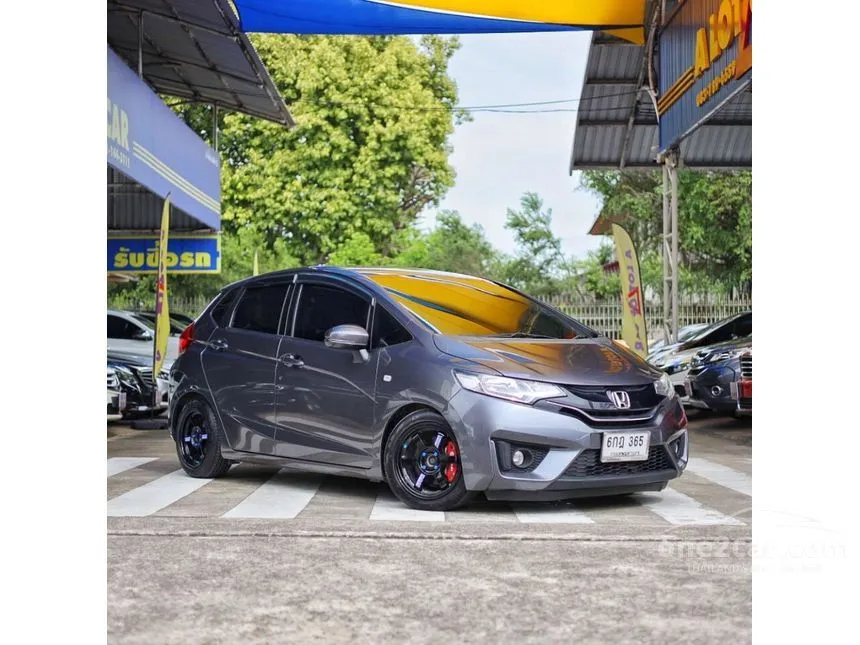 2016 Honda Jazz 1.5 (ปี 14-22) S i-VTEC Hatchback for sale on One2car