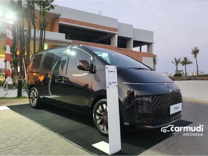 Hyundai Staria 2022 Signature 9 2.2 in DKI Jakarta Automatic Wagon ...