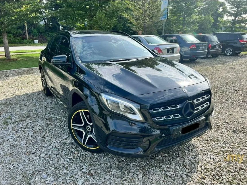 Used Mercedes-Benz GLA250 2.0 4MATIC AMG SUV 2 YAERS WARRANTY - Carlist.my