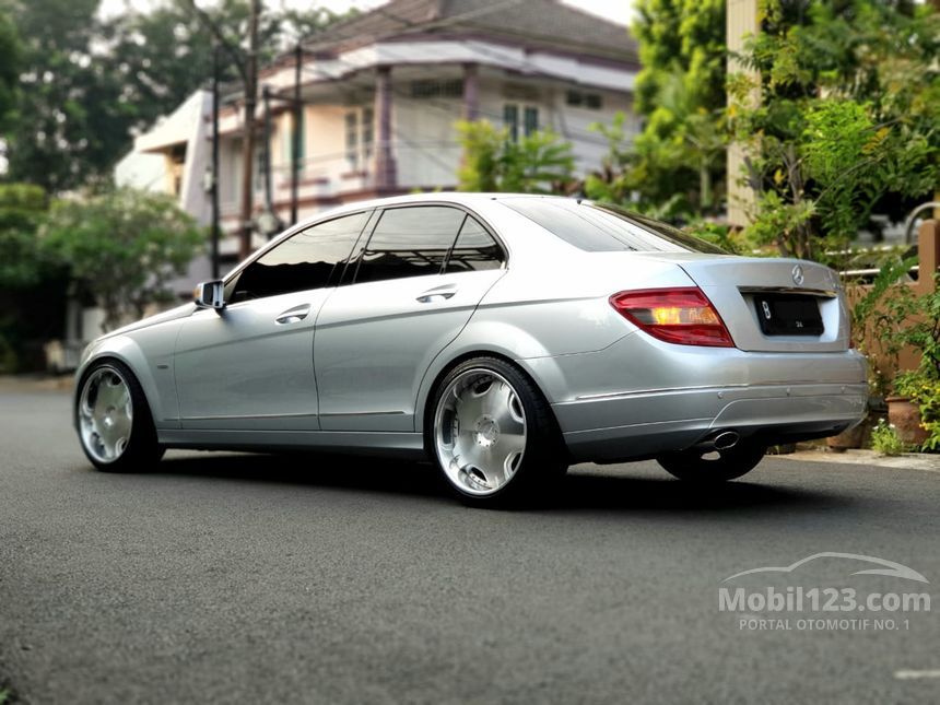 Jual Mobil Mercedes-Benz C200 2009 CGI Avantgarde 1.8 di Jawa Barat ...