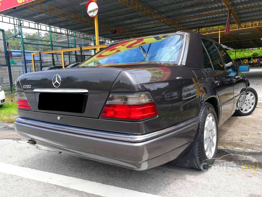 Used ACTUAL 1994 Mercedes Benz E280 W124 Masterpiece 2.8 (A) Foreman ...