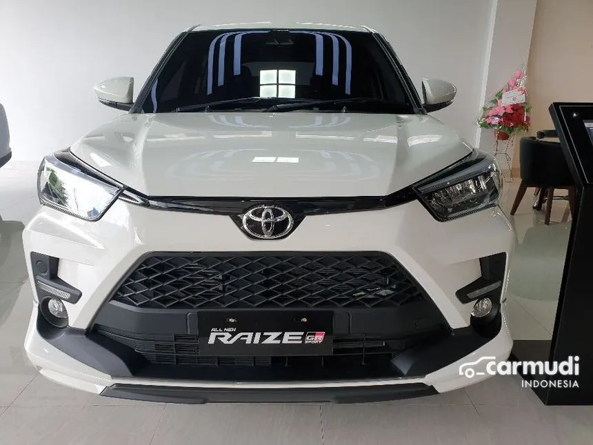 Toyota Raize 2023 GR Sport 1.0 in Jawa Timur Automatic Wagon Purple for ...