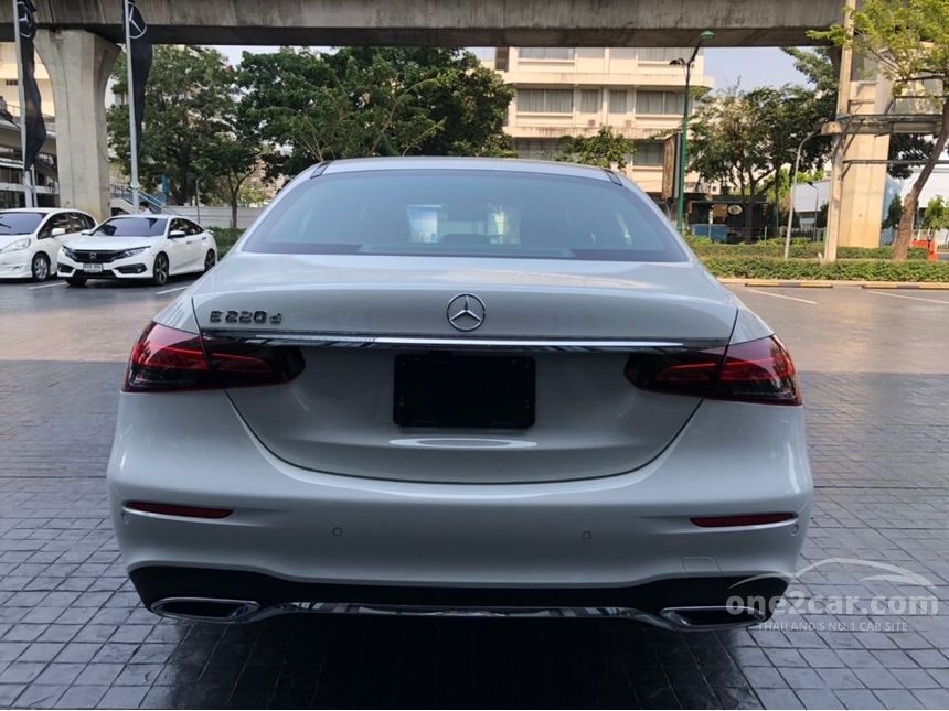 Mercedes-Benz E220 2021 d Sport 2.0 เกียร์อัตโนมัติ สีขาว | One2car.com ...