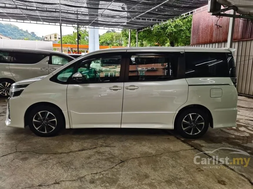 Recon 2017 Toyota Voxy 2.0 ZS Kirameki Edition MPV - BLACK INTERIOR NEW FACELIFT DVD R/C PRE ...