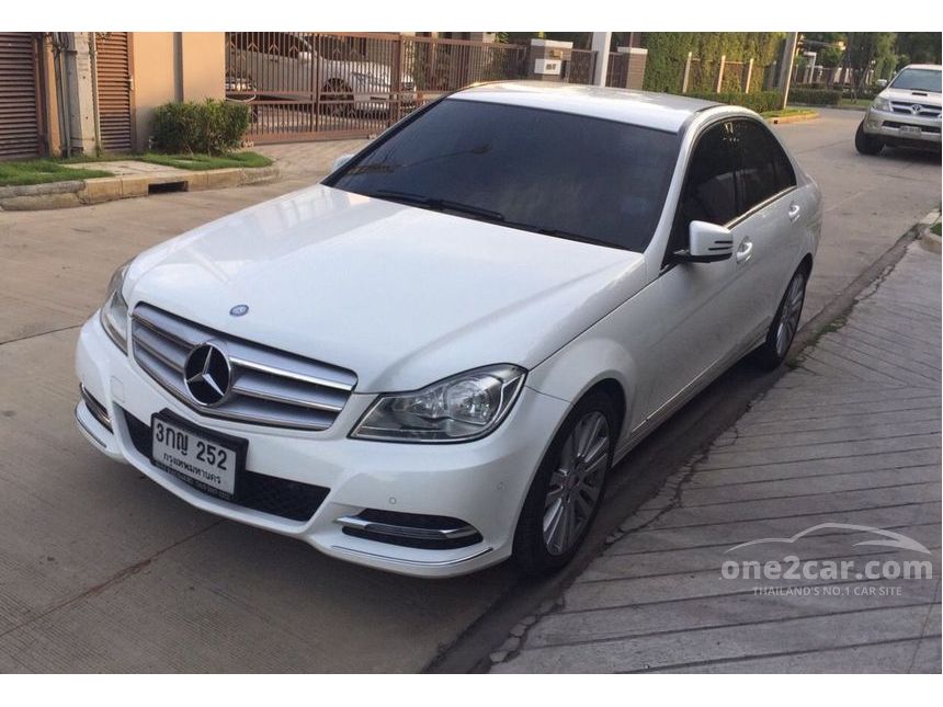 Mercedes-Benz C220 CDI 2014 W204 (ปี 08-14) W204 Elegance 2.2 เกียร์ ...