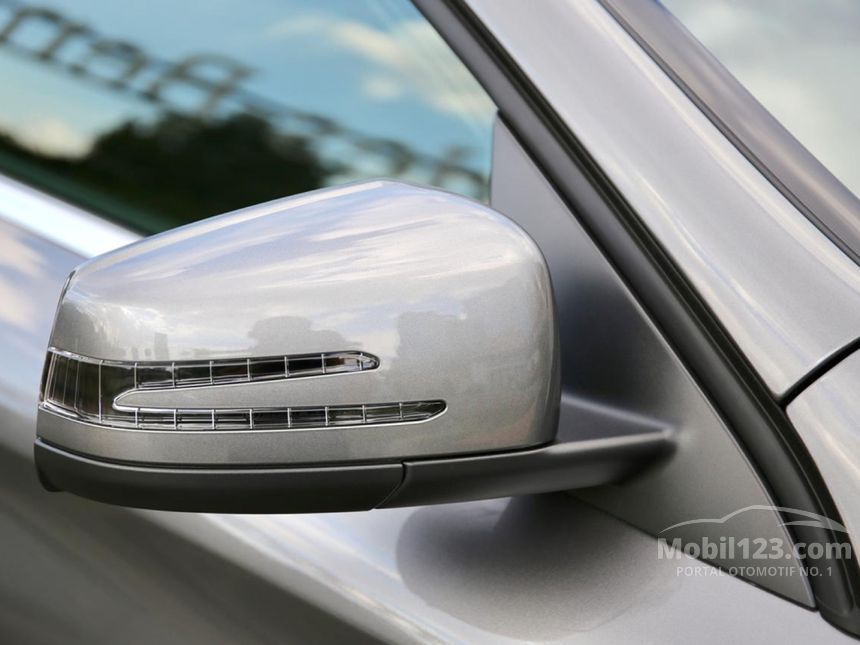 Jual Mobil Mercedes-Benz GLA200 2019 Urban 1.6 di DKI Jakarta Automatic ...