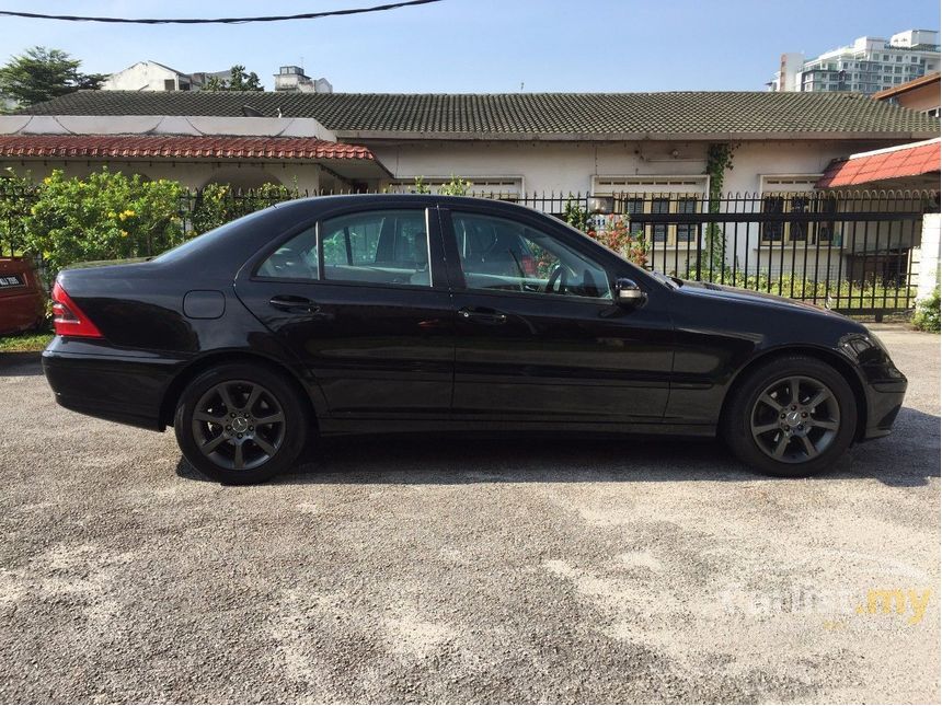 Mercedes-Benz C180K 2006 Classic 1.8 in Selangor Automatic Sedan Black ...