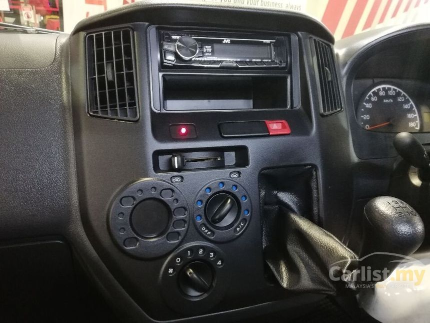 Daihatsu Gran Max 2021 Wooden Cargo 1.5 in Selangor Manual Cab Chassis ...