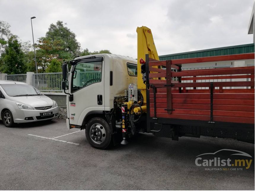 New Isuzu NLR NPR Lorry Lori Crane Kren Wooden kayu 3 tonne ton ...