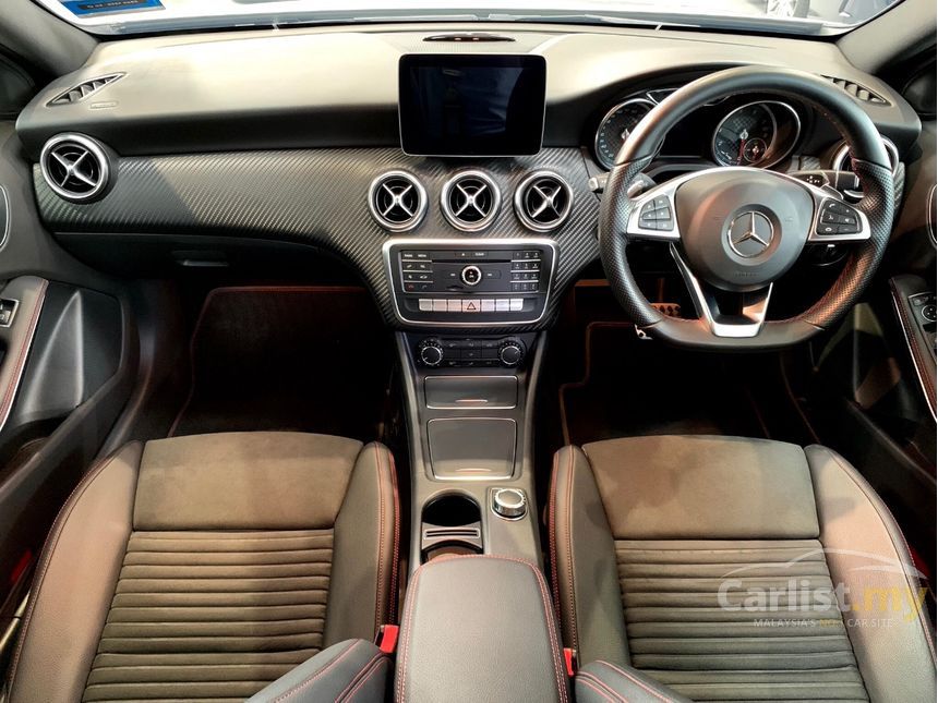 Mercedes-Benz A200 2017 AMG 1.6 in Selangor Automatic Hatchback Silver ...