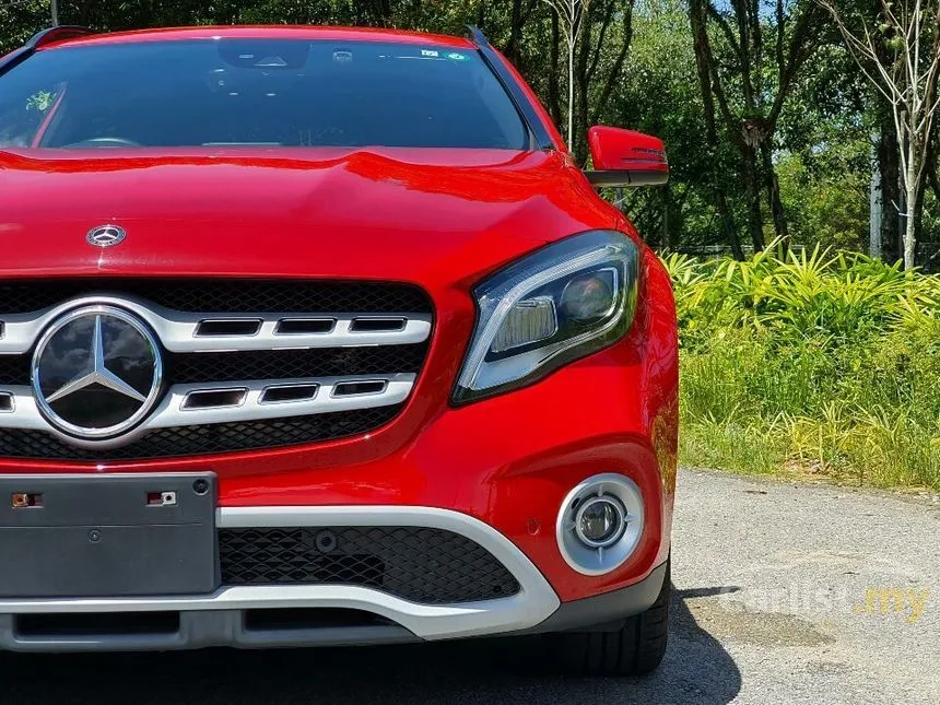 Recon 2017 Mercedes-Benz GLA180 1.6 Premium C-segment family hatch ...
