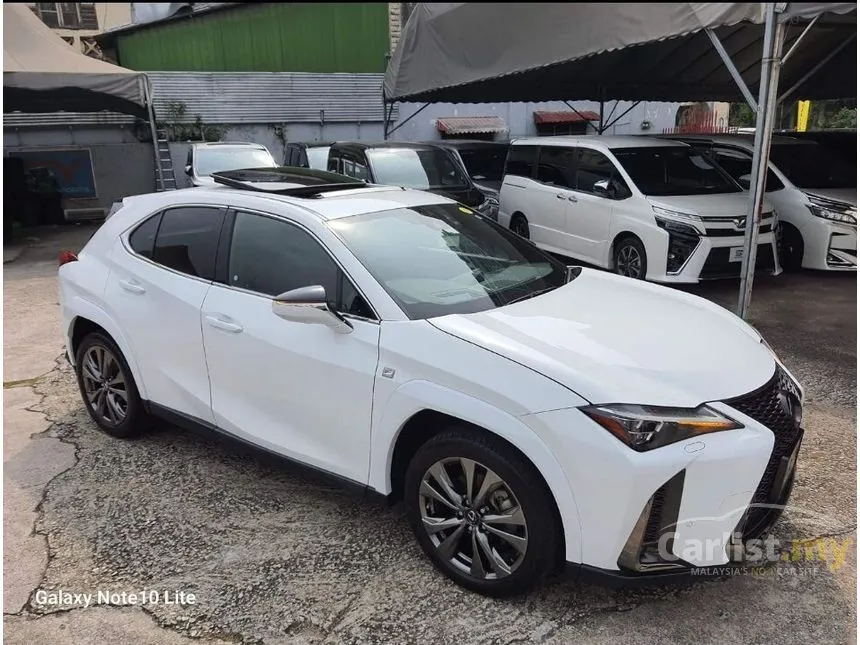 Recon 2019 Lexus UX200 2.0 F Sport unregistered Gred 5A - Carlist.my
