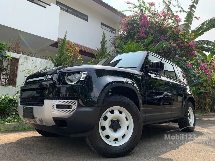 Jual Mobil Land Rover Defender 2023 110 P300 Explorer Package HSE 2.0 ...
