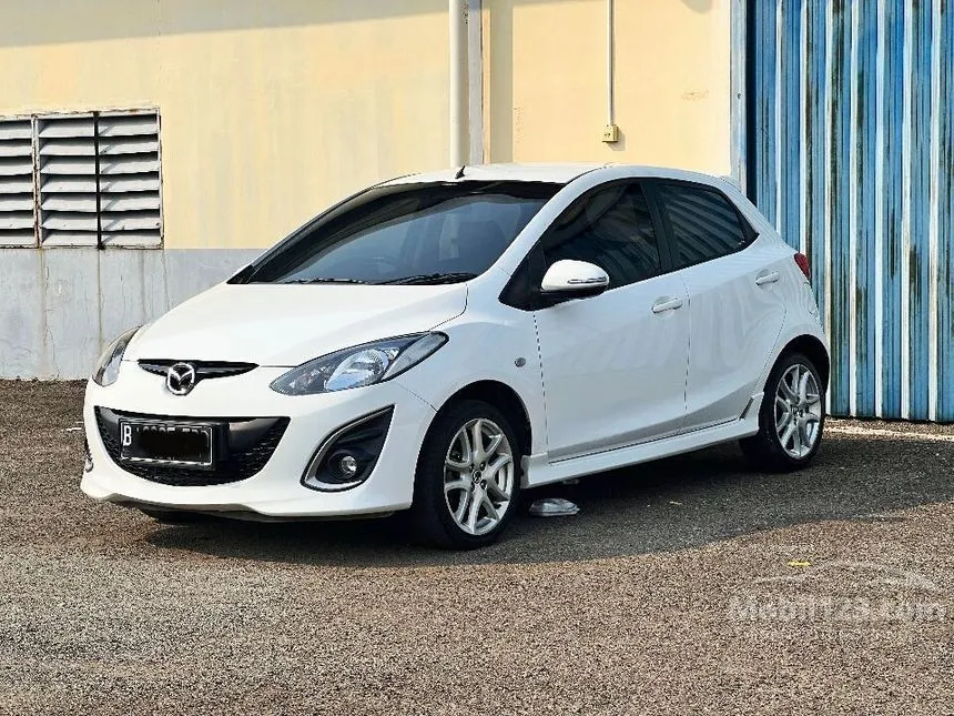Jual Mobil Mazda 2 2012 R 1.5 di Jawa Barat Automatic Hatchback Putih ...