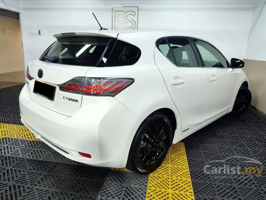 Used 2013 Lexus Ct200h 1 8 Hatchback Fully Convret New Facelift Low