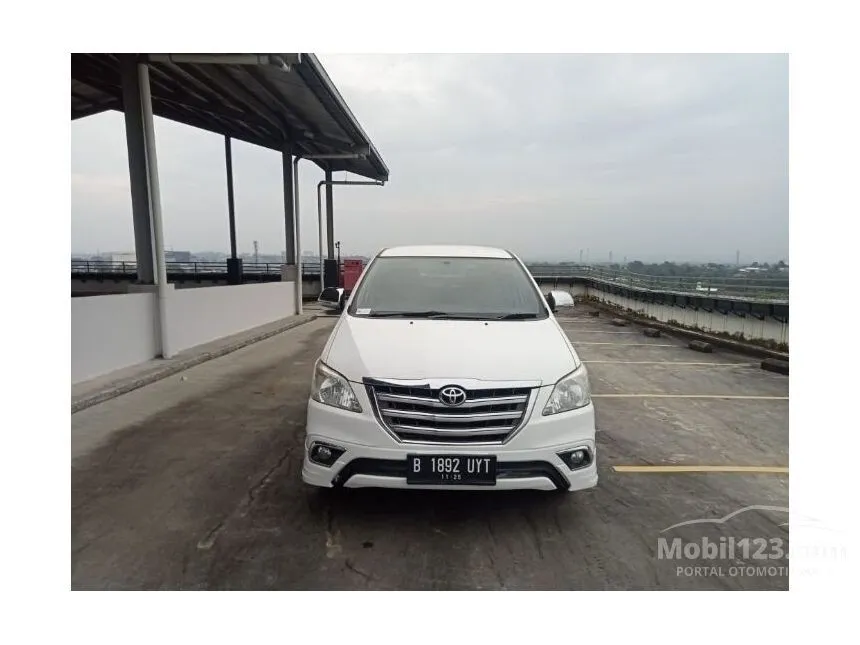 Jual Mobil Toyota Kijang Innova 2015 V 2.0 di Jawa Barat Automatic MPV ...