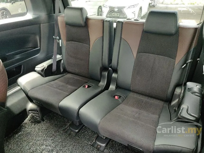 Recon 2017 Toyota Alphard 2.5 G SA MPV Type Black, Alpine Display, Roof ...