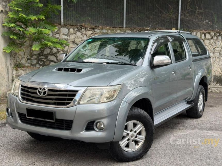 Used 2013 Toyota Hilux 2.5 G VNT Dual Cab Pickup LOW MILEAGE / TIPTOP ...