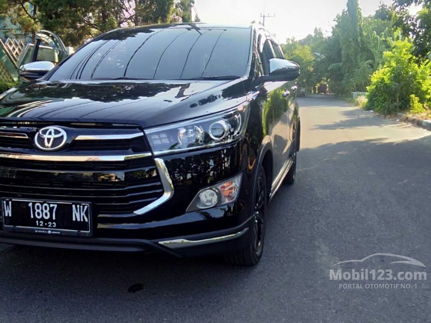 Jual Mobil Toyota Innova Venturer 2018 N140 2.4 di Jawa Timur Automatic ...