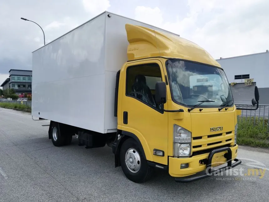 Recon Isuzu npr pro 17ft box van /Year register 2022 - Carlist.my