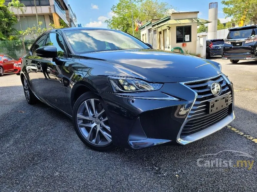 Recon 2017 Lexus IS200t 2.0 Luxury Sedan Pre Crash Lane Keep Assist 3 ...