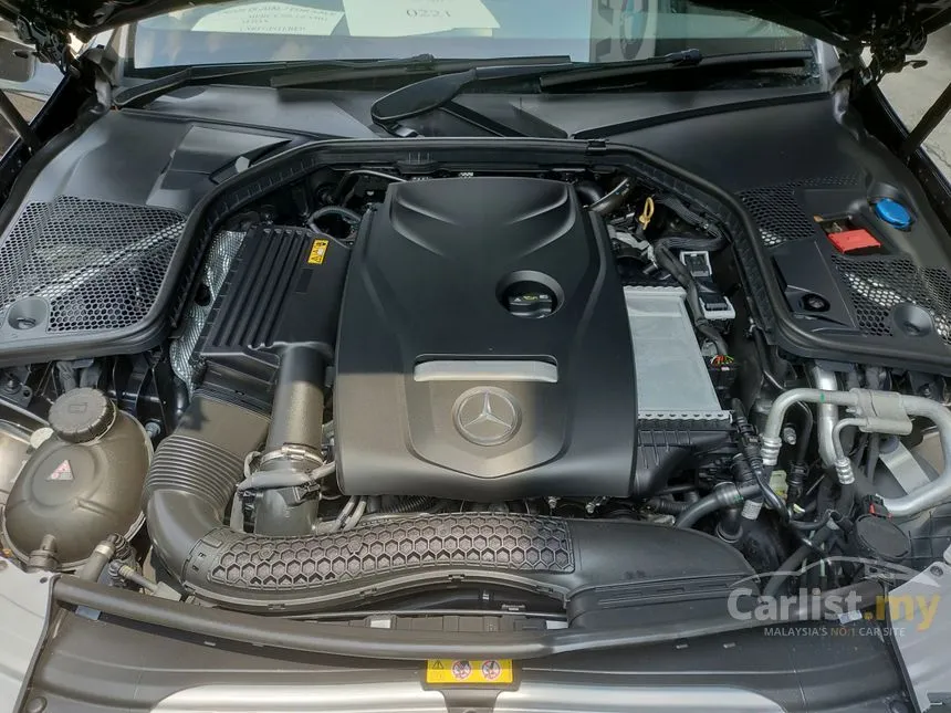 Recon 2018 Mercedes-Benz C200 2.0 AMG Panaromic Roof Japan Spec 30k km ...
