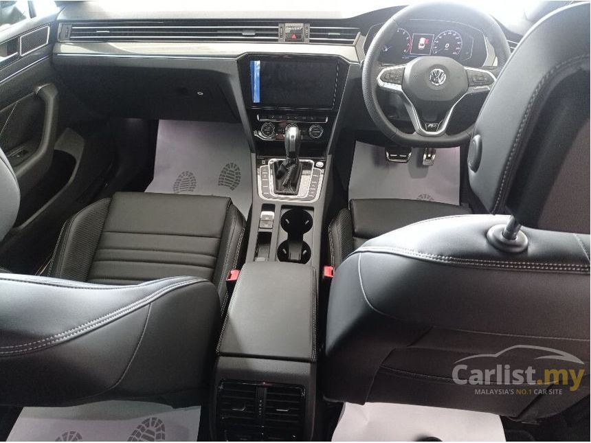 Volkswagen Passat 2020 R-line 2.0 in Selangor Automatic Sedan Bronze ...