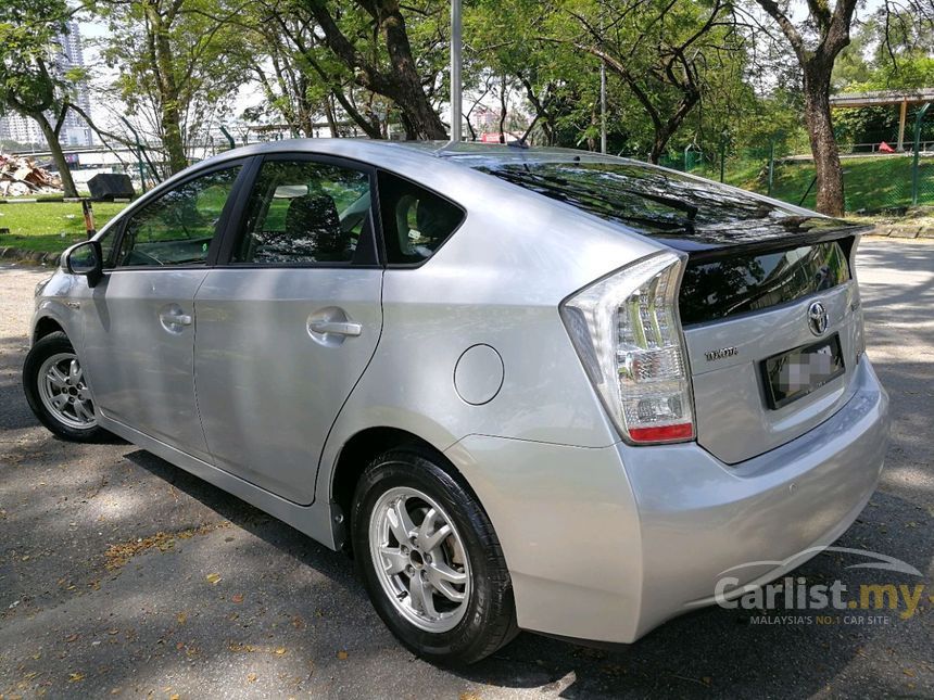 Toyota Prius 2011 Hybrid 1.8 in Kuala Lumpur Automatic Hatchback Silver ...
