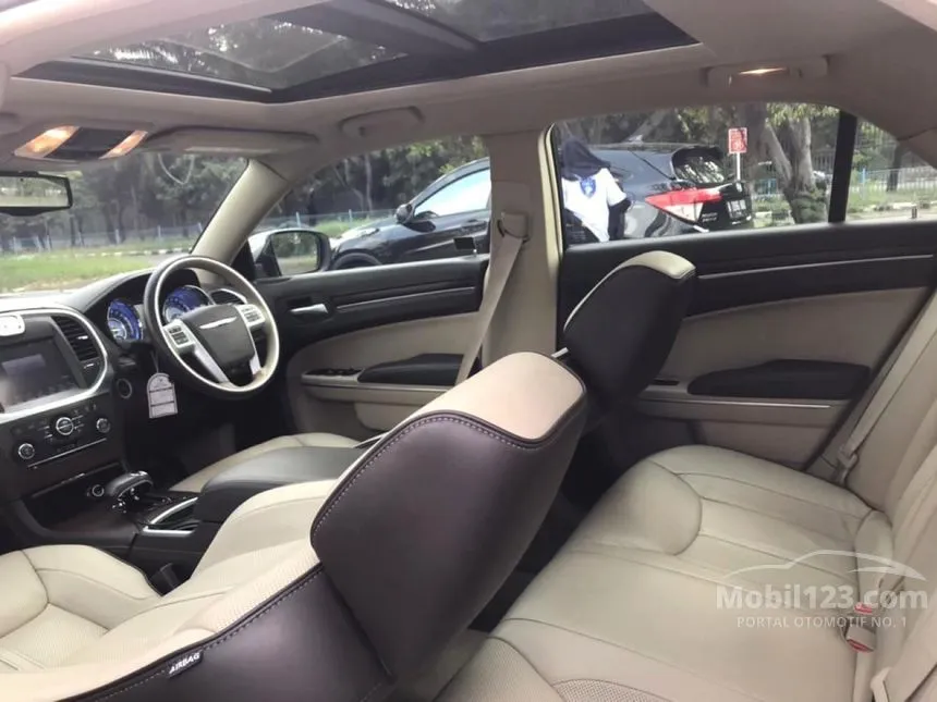 Jual Mobil Chrysler 300C 2013 300C 3.6 di DKI Jakarta Automatic Sedan ...