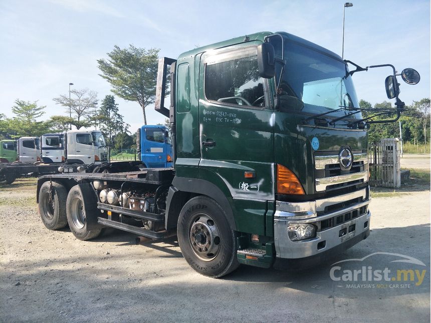 Recon 2018 Hino 700 Series e13C 12913cc 6X4 prime mover - Carlist.my