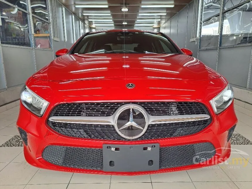 Recon Mercedes Benz A250 2.0 TURBO 4MATIC 19KKM G/5A BSM BIG SCREEN #8149A - Carlist.my