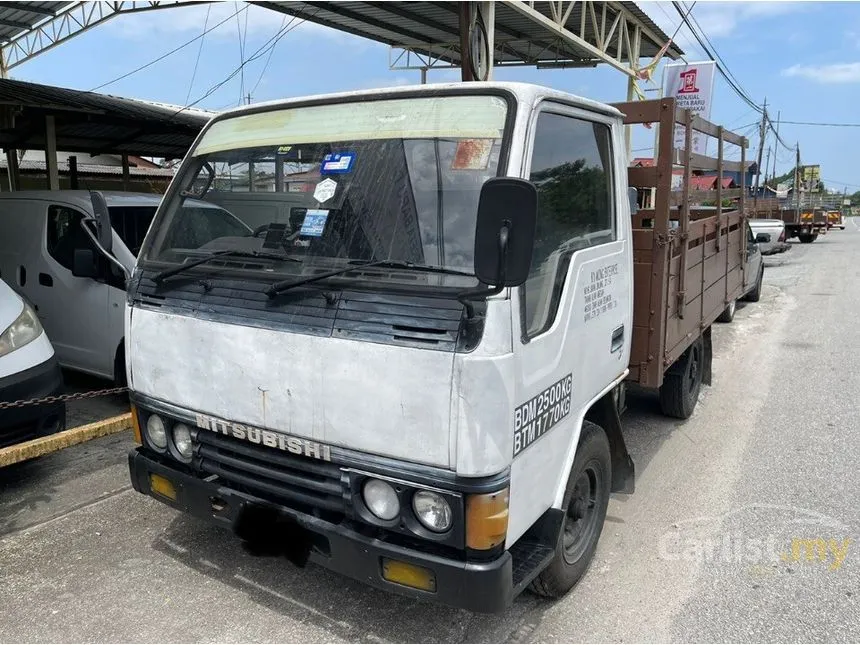Used 1995 Mitsubishi Canter 2.6 Lorry - Carlist.my
