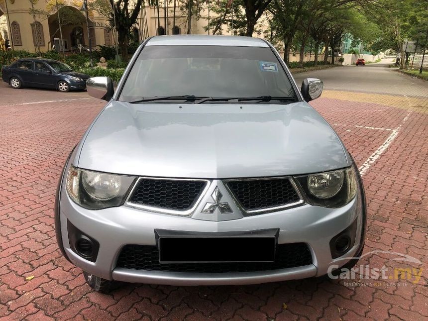 Mitsubishi Triton 2012 2.5 in Kuala Lumpur Manual Pickup Truck Silver ...