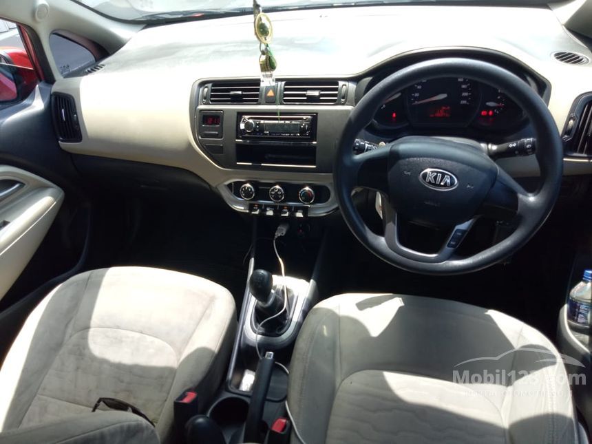 Jual Mobil KIA Rio 2013 UB 1.4 di Yogyakarta Manual Hatchback Merah Rp ...