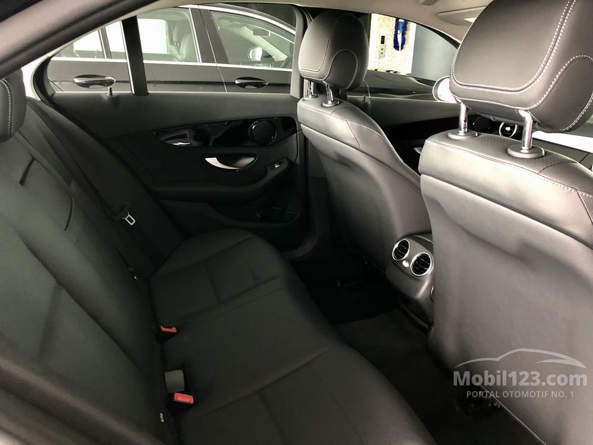 Jual Mobil Mercedes-Benz C180 2020 Avantgarde Line 1.5 di DKI Jakarta ...