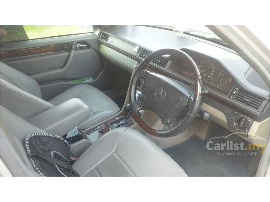 Mercedes-Benz 220E 1995 Masterpiece 2.2 in Penang Automatic Sedan ...