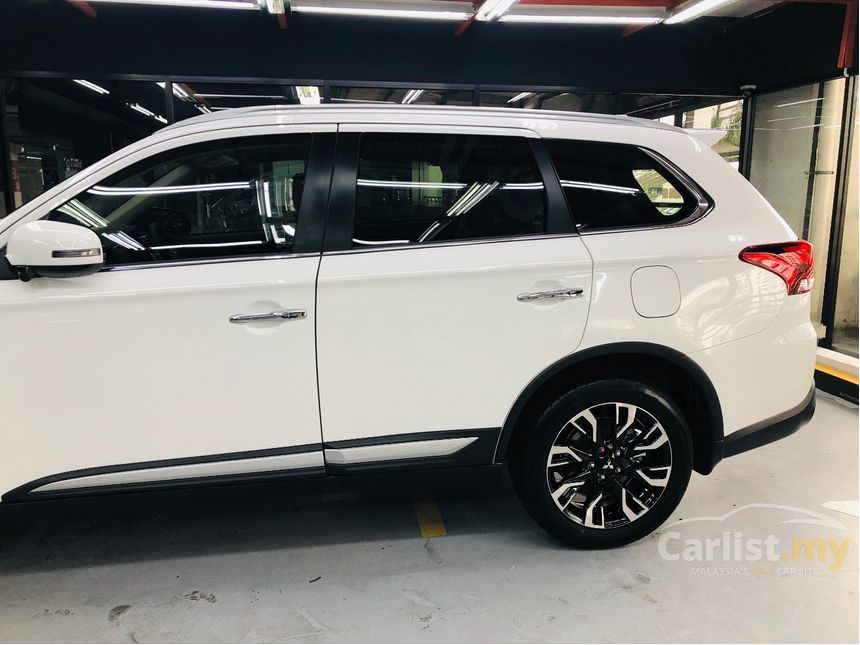 Mitsubishi Outlander 2019 2.4 in Selangor Automatic SUV White for RM ...