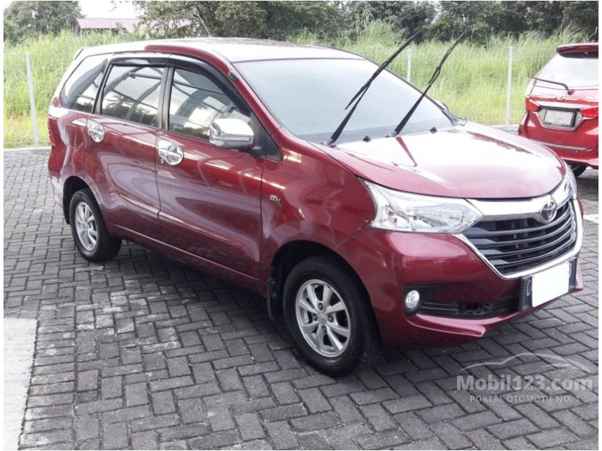 Jual Mobil Toyota Avanza 2016 G 1.3 di Sulawesi Utara Manual MPV Merah ...