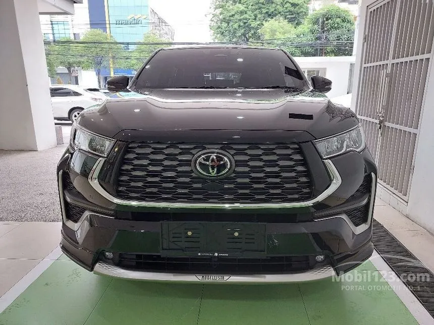 Jual Mobil Toyota Kijang Innova Zenix 2022 Q HV TSS 2.0 di Jawa Timur ...