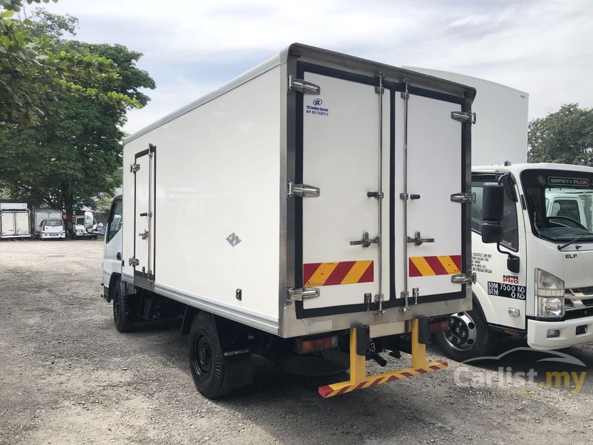 Used 2011 Mitsubishi Fuso FE71PB 1 Ton 13 Feet Freezer Refrigerated ...