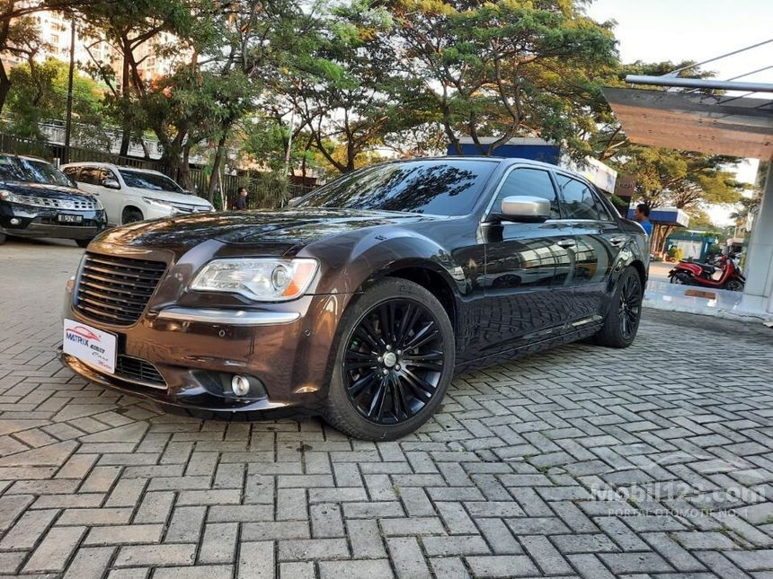 Jual Mobil Chrysler 300C 2013 300C 3.6 di DKI Jakarta Automatic Sedan ...