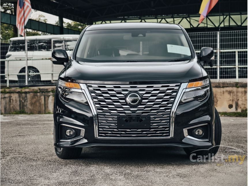 Recon Nissan Elgrand 2.5 New Face Lift 8 Seater - Carlist.my