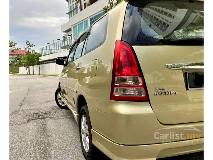Toyota Innova 2010 G 2.0 in Kuala Lumpur Automatic MPV Gold for RM ...