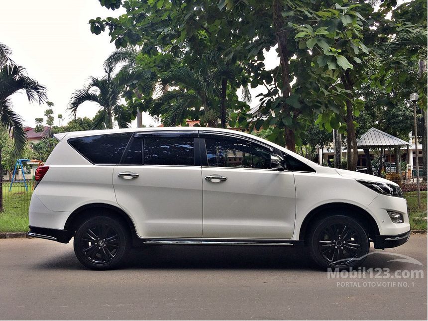 Jual Mobil Toyota Innova Venturer 2018 N140 2.4 di DKI Jakarta ...