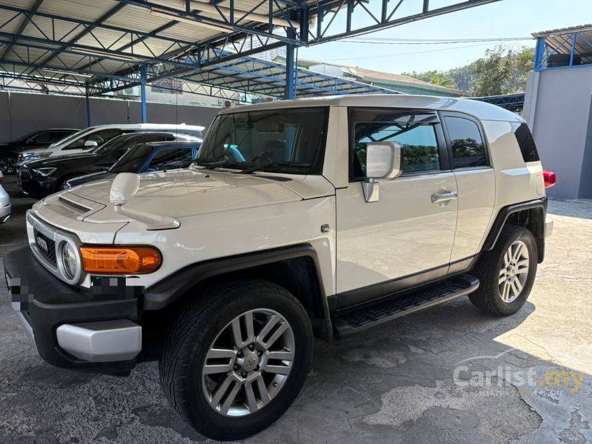 Used 2011 Toyota FJ Cruiser 4.0 SUV / TIP TOP CONDITION - Carlist.my