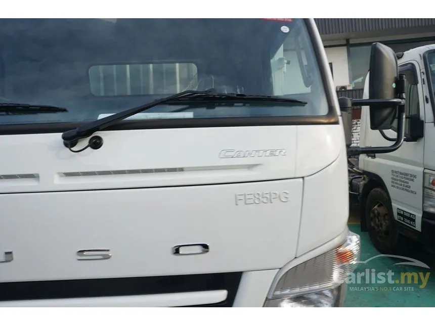 New 2022 Mitsubishi Fuso 4.9 Box 17FT Cab Chassis (M) - Carlist.my