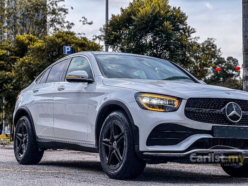 Recon CRYSTAL WHITE NFL 2020 Mercedes-Benz GLC300 2.0 4MATIC AMG Line ...