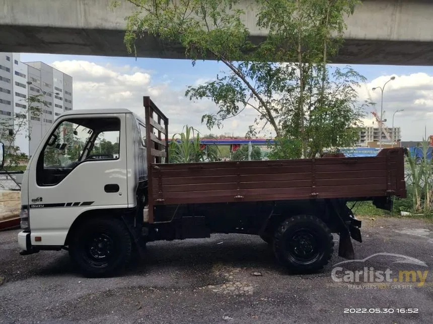 Terpakai 2013 Isuzu NKR55UEET-B Turbo Lori Tipper Kayu 1 tan BDM4500KG ...