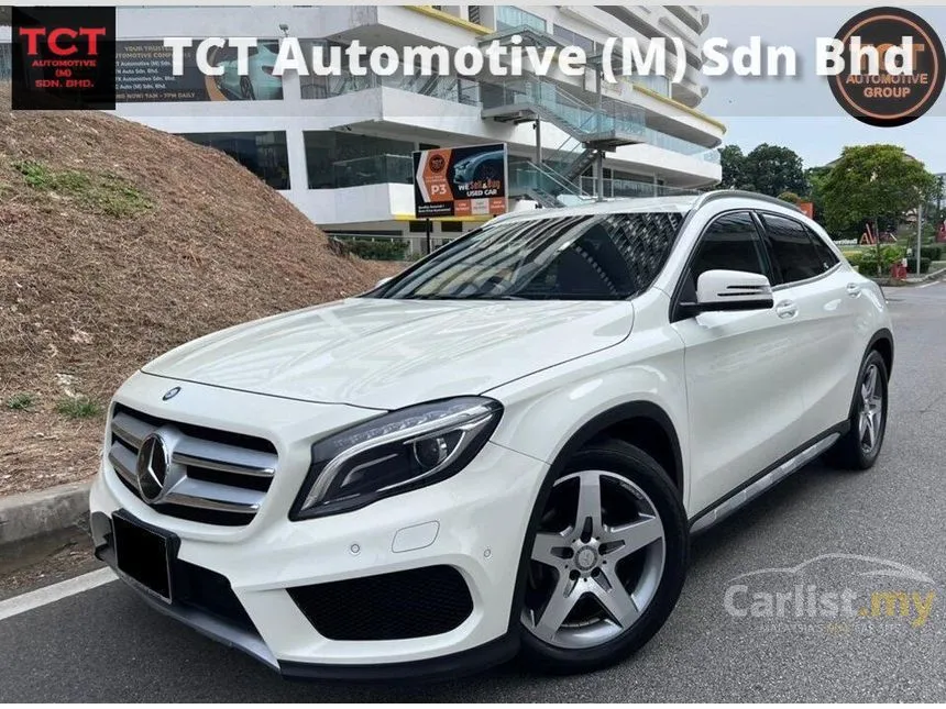 Used Mercedes-Benz GLA180 1.6 AMG FACELIFT STEERING CARBON INTERIOR ...