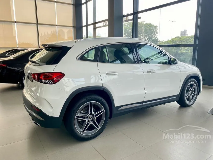 Jual Mobil Mercedes-Benz GLA200 2023 AMG Line 1.3 di DKI Jakarta ...